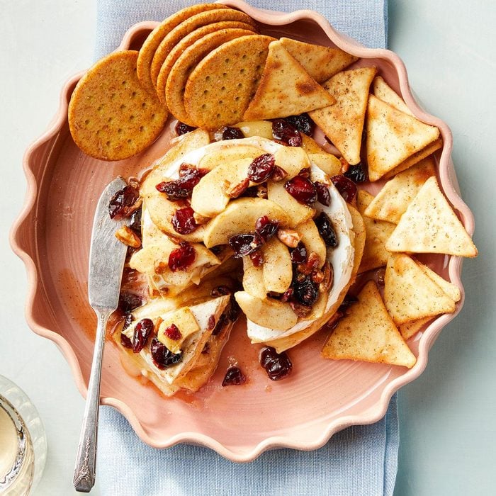 Baked Brie with Apples: A Delicious and Easy Appetizer Recipe - The ...